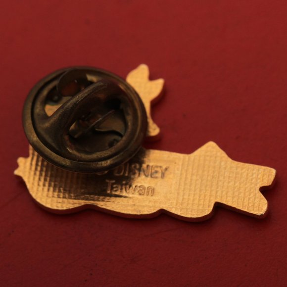 Disney | Jewelry | Disney Piglet Collectible Pin | Poshmark